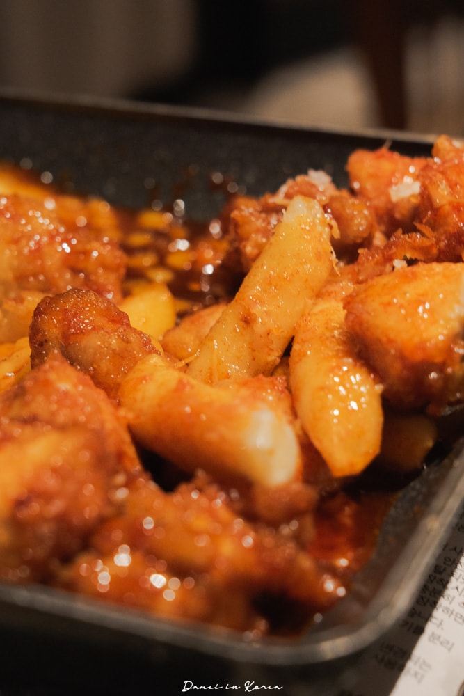新村站炸雞「Onul Chicken 오늘통닭 신촌직영점」炸全雞名店，玉米起司炸雞獨食友善 – 大妹食旅日常｜台北美食、韓國旅遊、台灣旅遊